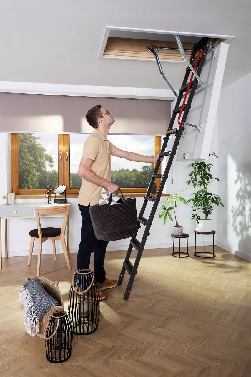 Schody strychowe segmentowe z metalową drabinką - FAKRO